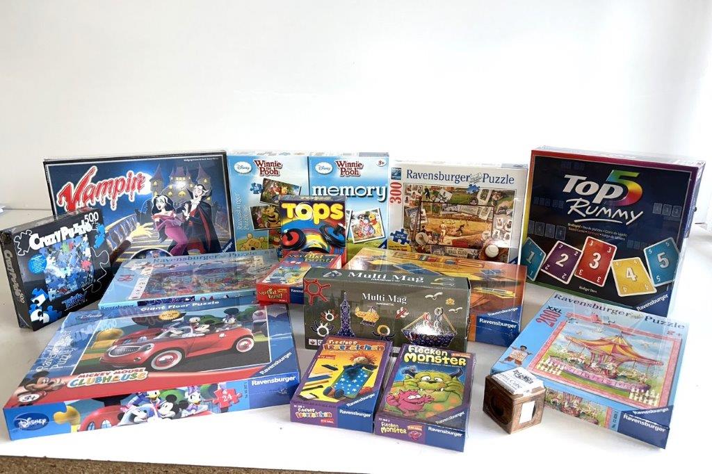 Game and puzzle collections - 115 items