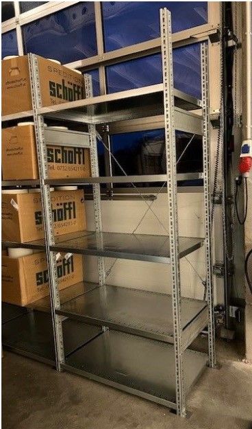 100 linear metres of Schäfer R3000 shelving | P10163