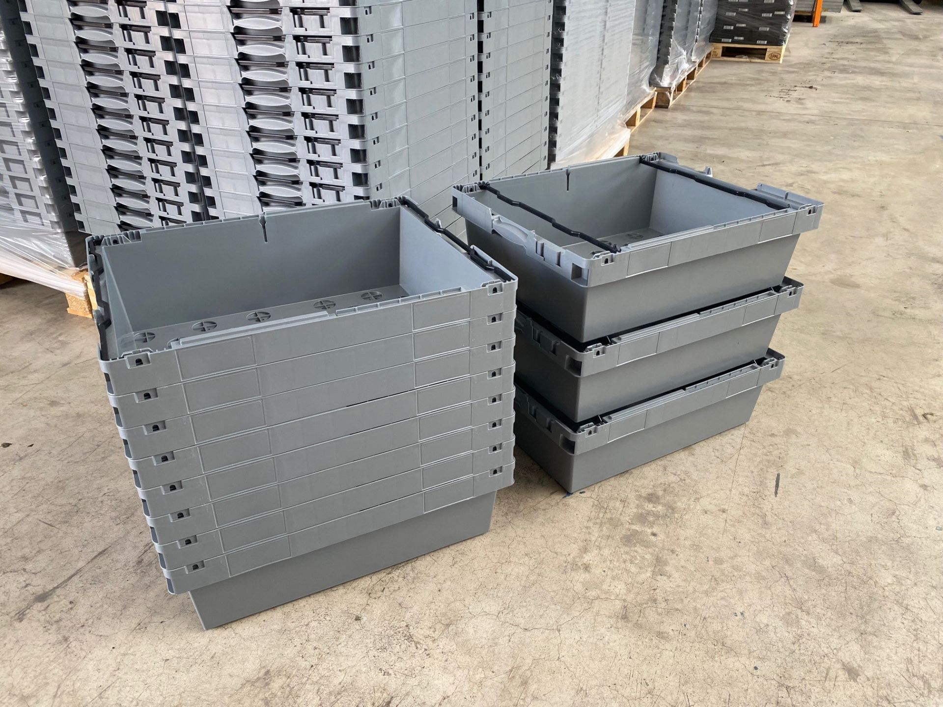 4000 pcs. rotary stacking containers 6419, new goods | P10195