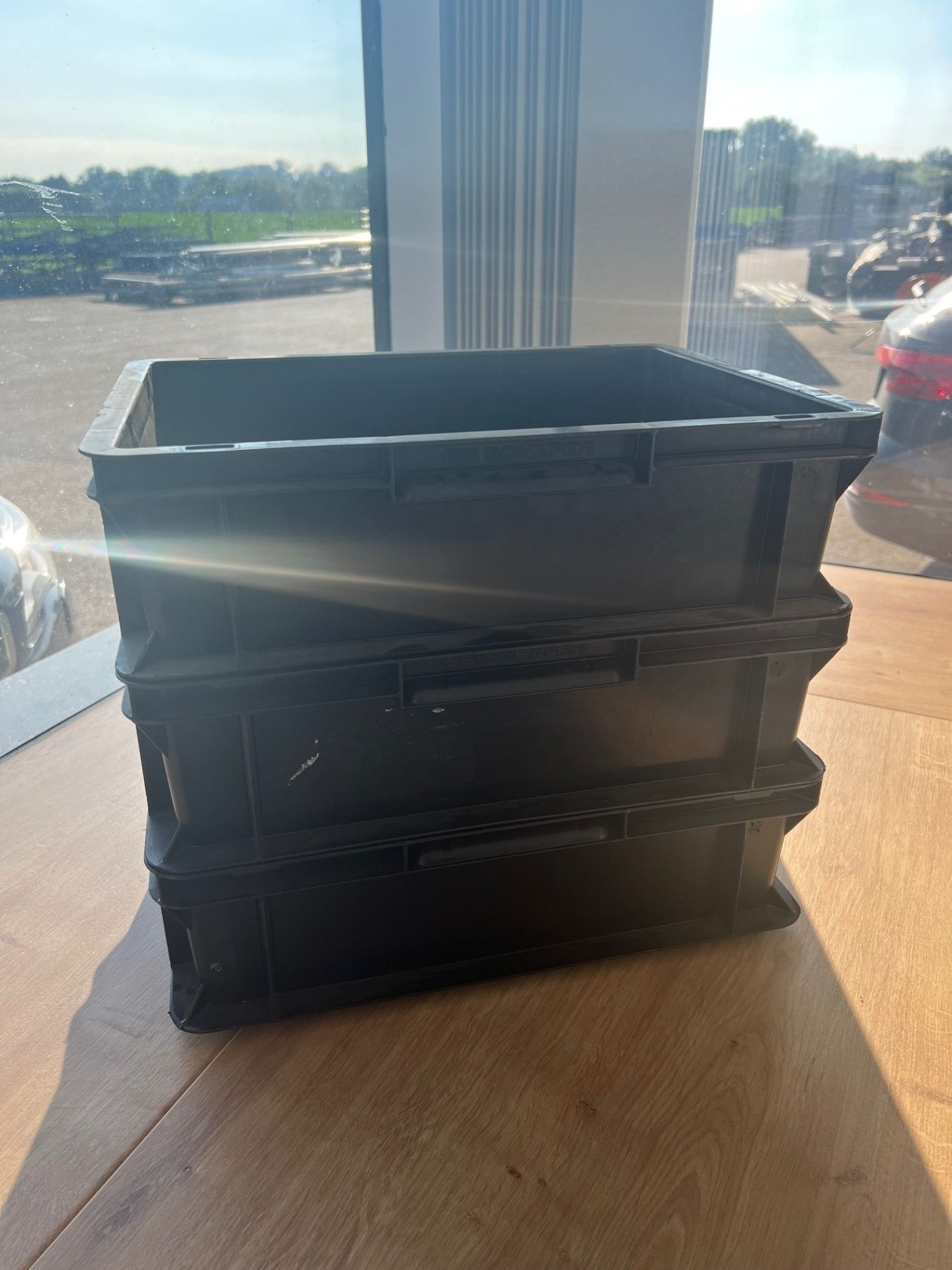 9000 pcs. SSI Schäfer plastic box EF4120 ESD | P10191